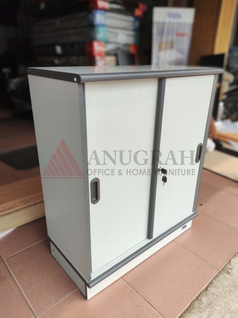 Lemari Rak Pendek 2 pintu UST 1482 uno kabinet geser kantor kabinet ...