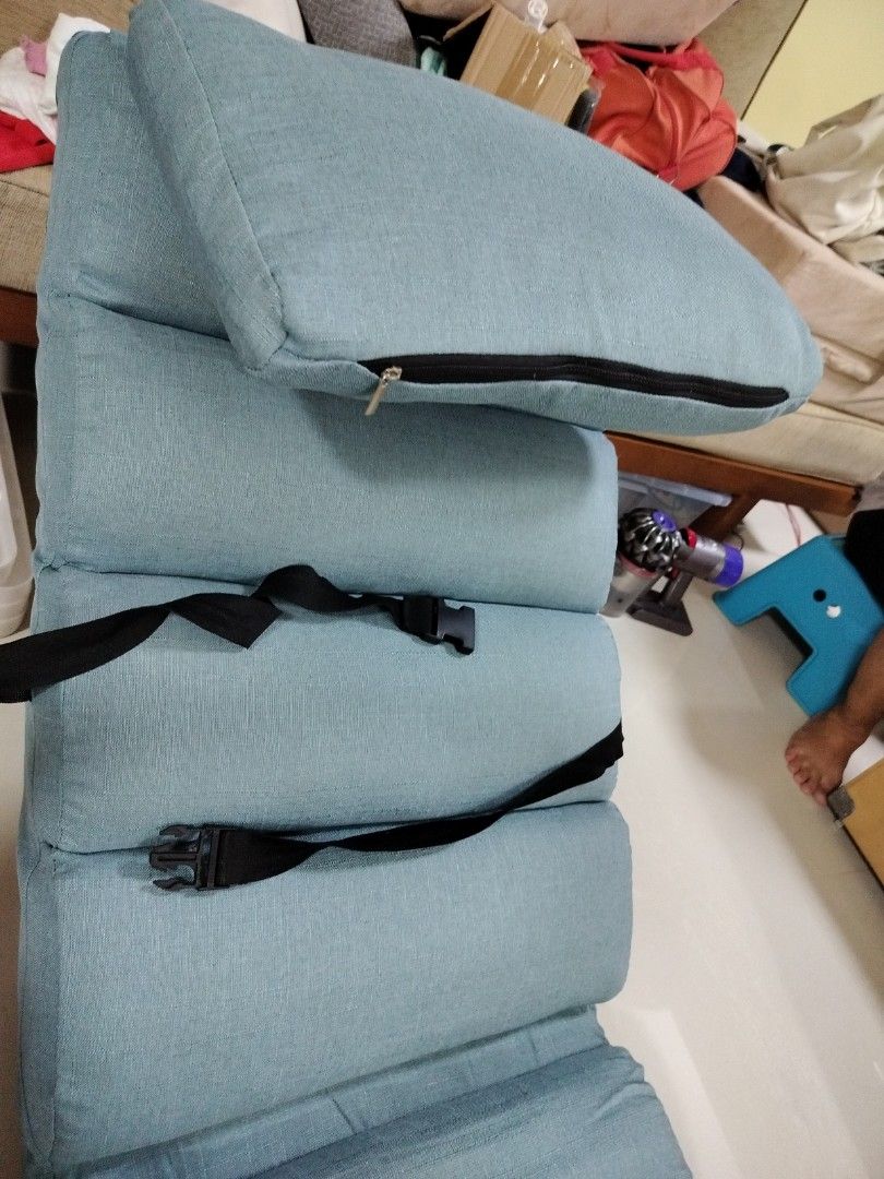 LIKE NEW Multifold Lazy Sofa Chair, Furniture & Home Living, Furniture, Sofas on Carousell