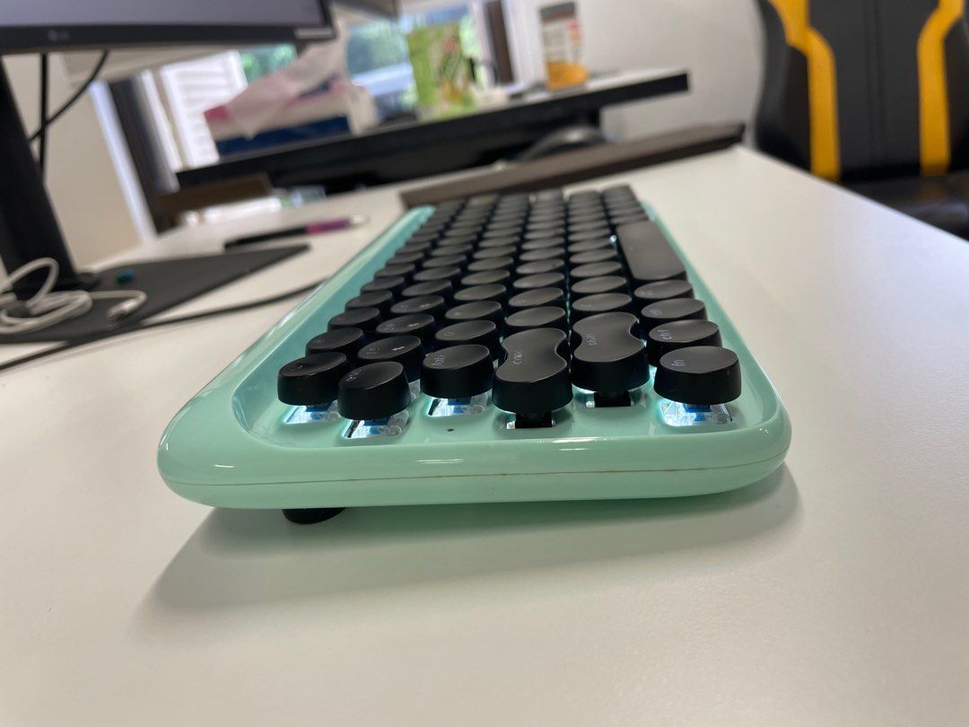 Lofree DOT Typewriter Inspired Bluetooth Mechanical Keyboard Blue ...
