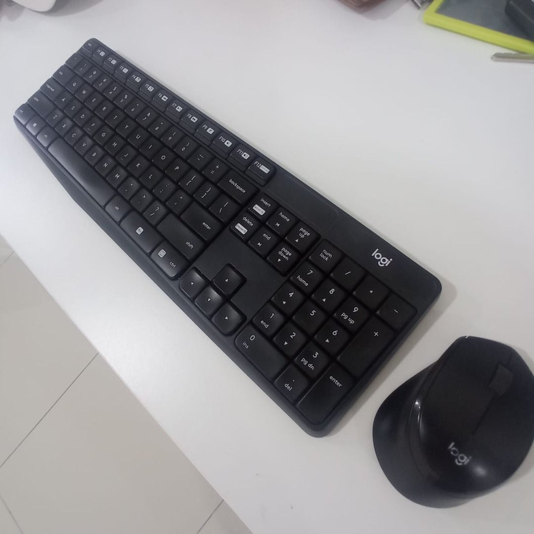 Logitec Mk235 Wireless Keyboard And Mouse Combo Computers And Tech Parts