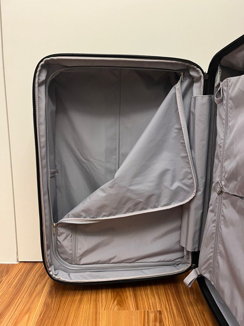 Lojel Lucid luggage black, Hobbies & Toys, Travel, Luggage on Carousell