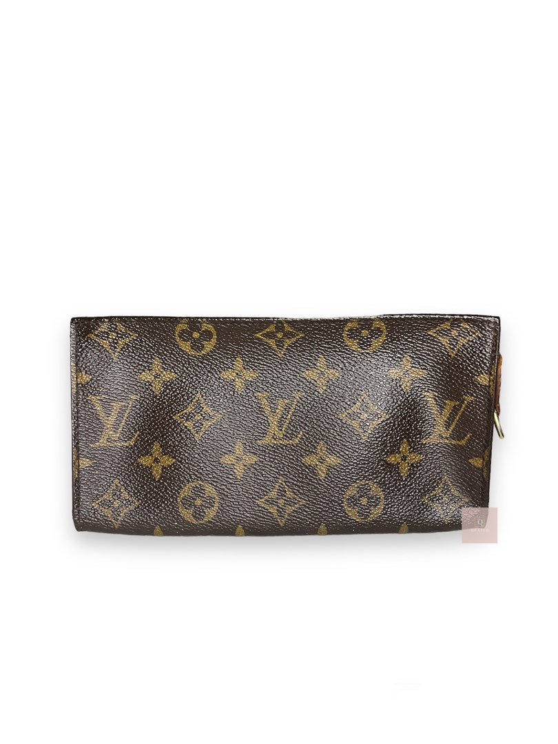 Louis Vuitton pouch on Carousell