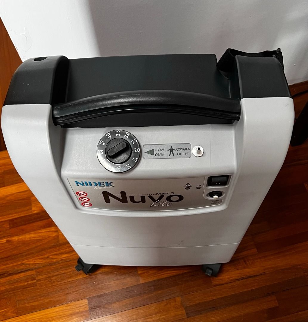Nidek Nuvo Lite Mark 5 (Oxygen Concentrator), Health & Nutrition ...