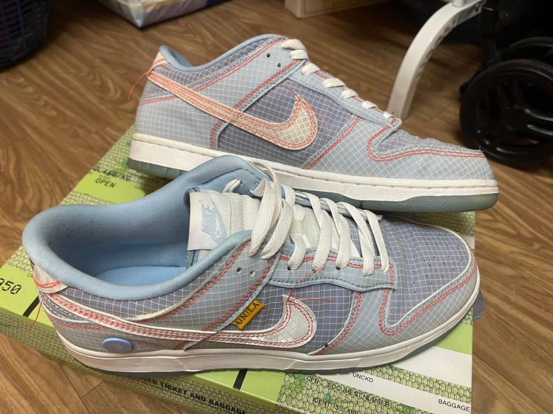 Nike dunk low UN/LA, Men's Fashion, Footwear, Sneakers on Carousell