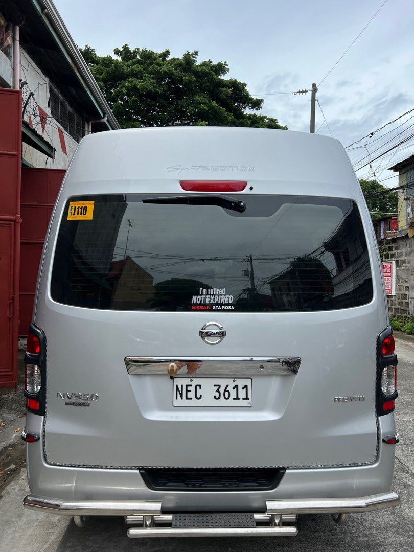 Nissan NV 350 urban premium NV 350 Manual on Carousell