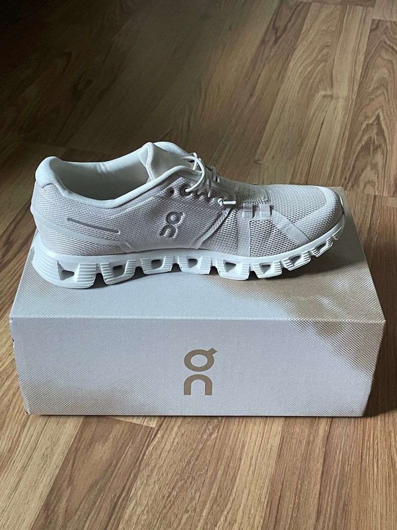 ON Cloud 5 - Pearl White on Carousell