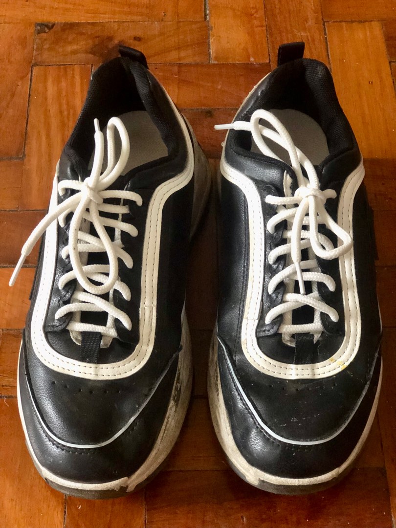 Original Black Rubber Shoes (Second hand), Women's Fashion, Footwear ...