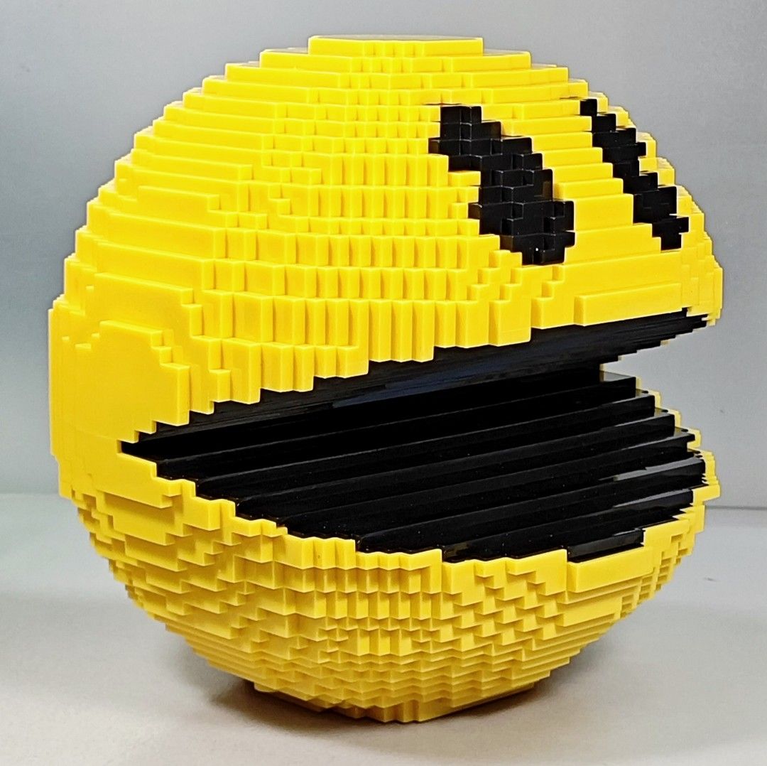 Pac-Man 3D Pixels with Light, Hobbies & Toys, Toys & Games on Carousell