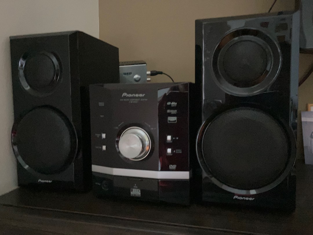 Pioneer mini hifi system, Audio, Portable Music Players on Carousell