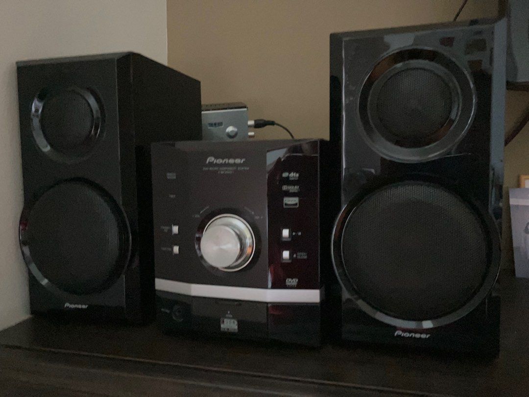Pioneer mini hifi system, Audio, Portable Music Players on Carousell