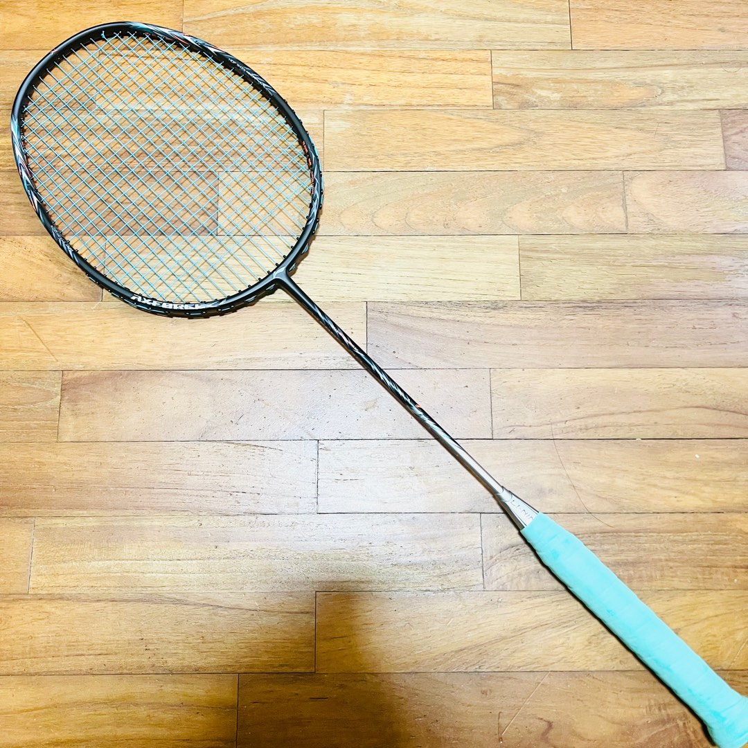 Pristine Condition Li Ning Axforce 70 4UG5 Badminton Racket strung with ...