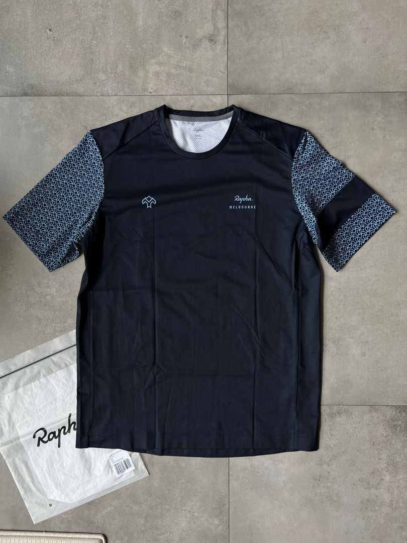 Rapha Melbourne tee, Men's Fashion, Activewear on Carousell