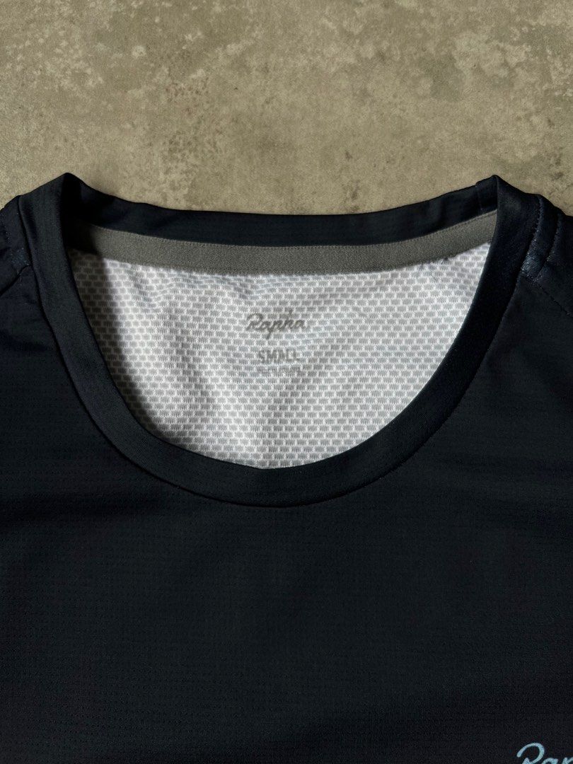 Rapha Melbourne tee, Men's Fashion, Activewear on Carousell