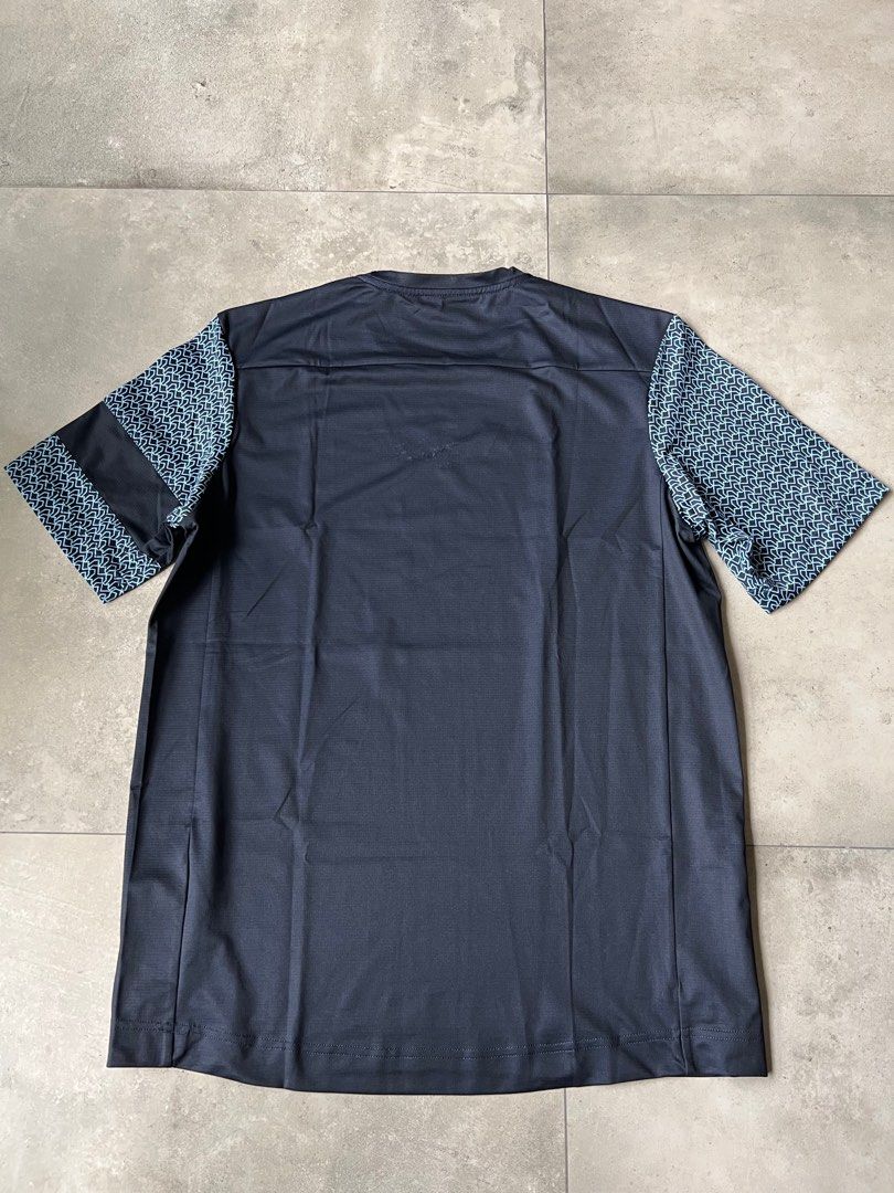 Rapha Melbourne tee, Men's Fashion, Activewear on Carousell