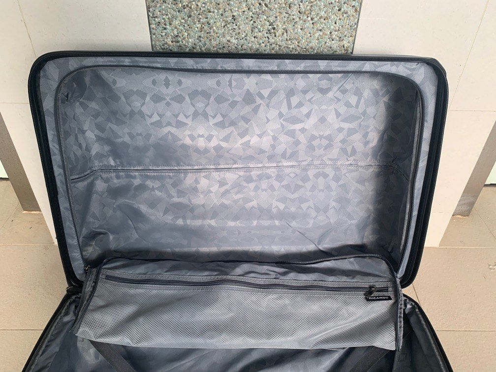 RICARDO Beverly Hills Navy Blue TSA 007 Large 28” 4 Wheel Luggage ...