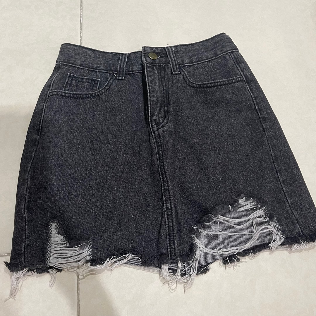 Ripped skirt, Women's Fashion, Bottoms, Skirts on Carousell