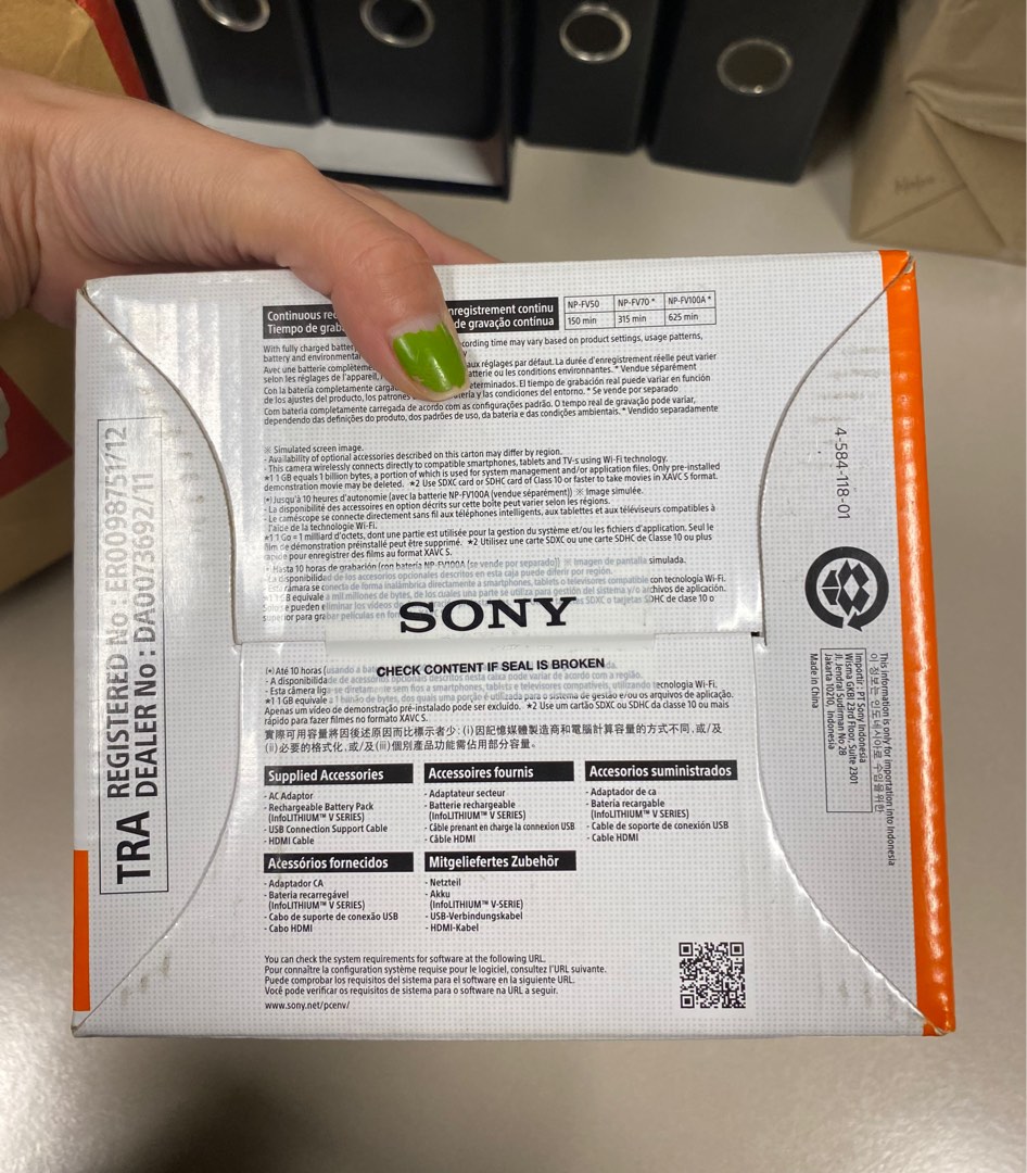 Sony PJ675 Camera Bag and Box only, Photography, Cameras on Carousell