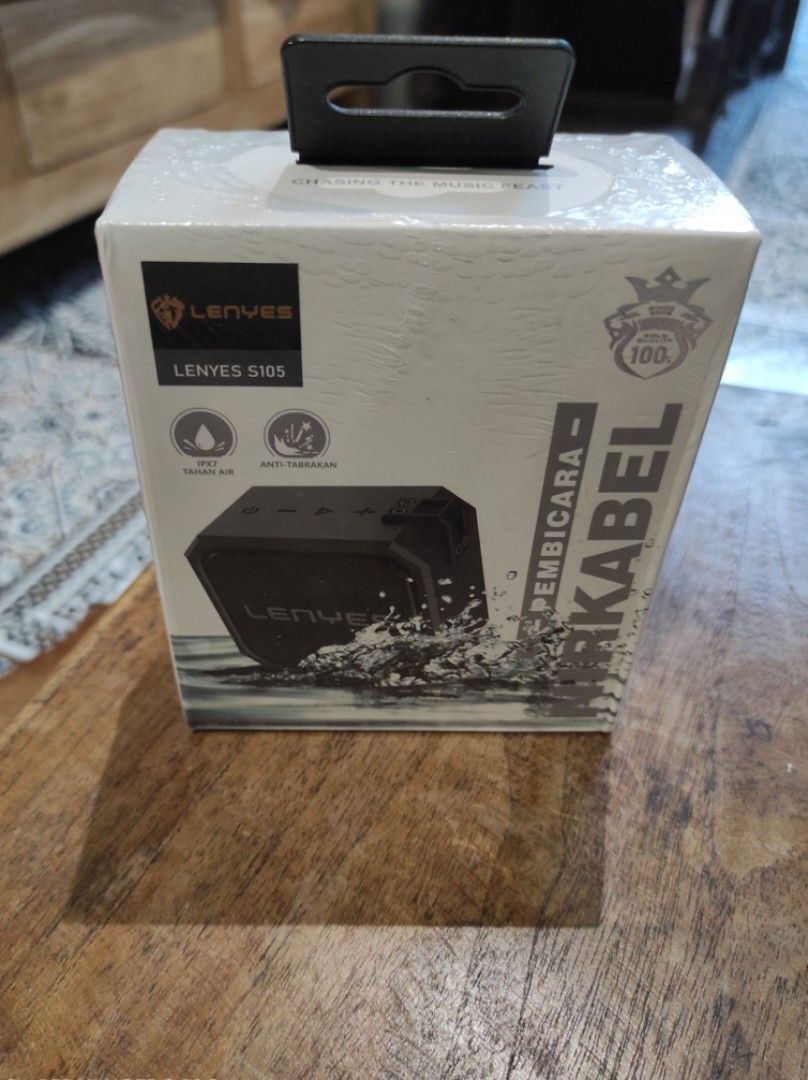 Speaker Bluetooth lenyes S105 baru segel, Elektronik, Audio di Carousell