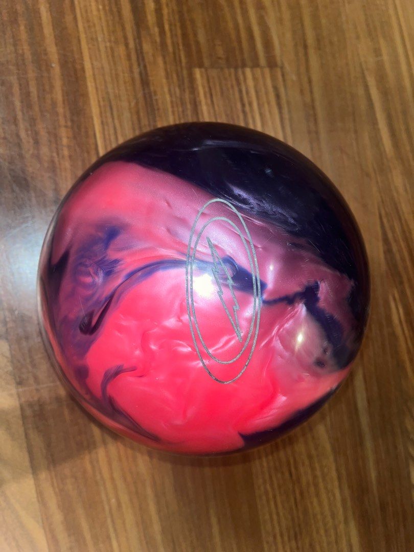 Storm Axiom Pro bowling ball 14 pounds, Sports Equipment, Sports ...