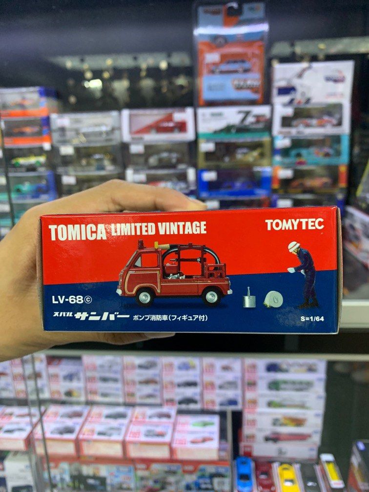 本月新車！ Tomica Limited Vintage Tomytec 1:64 LV-68c Subaru Sambar Pump Fire Truck 日本消防車 (連1:64 消防員人 ...