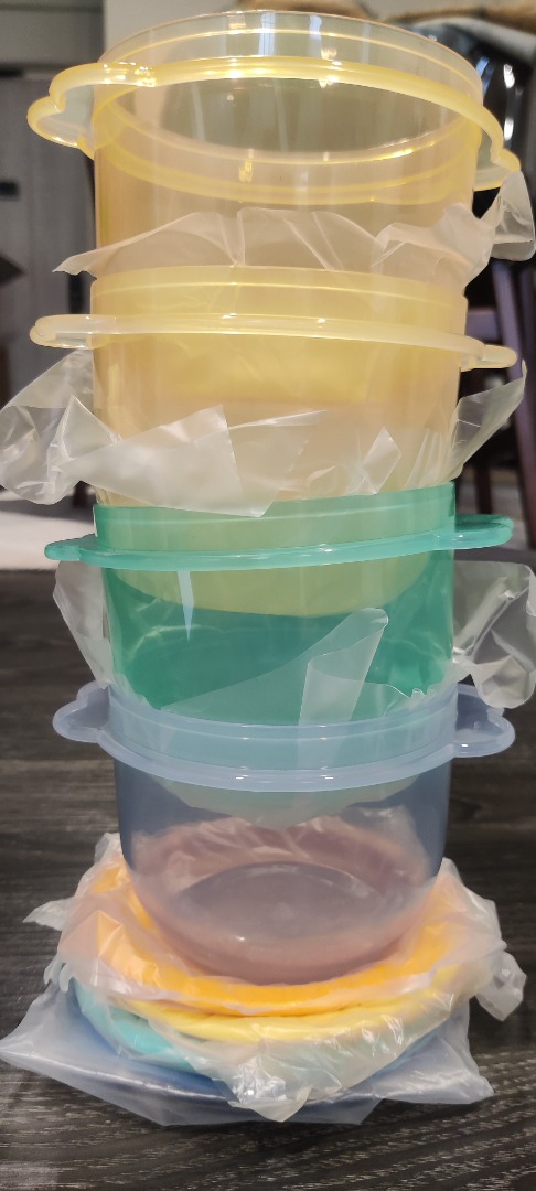 TUPPERWARE Air-Tight Food Container - Circular Flowered Handle (4pc ...