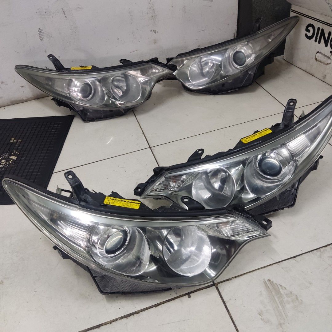 Used Headlight for Estima ACR50, Car Accessories, Accessories on Carousell