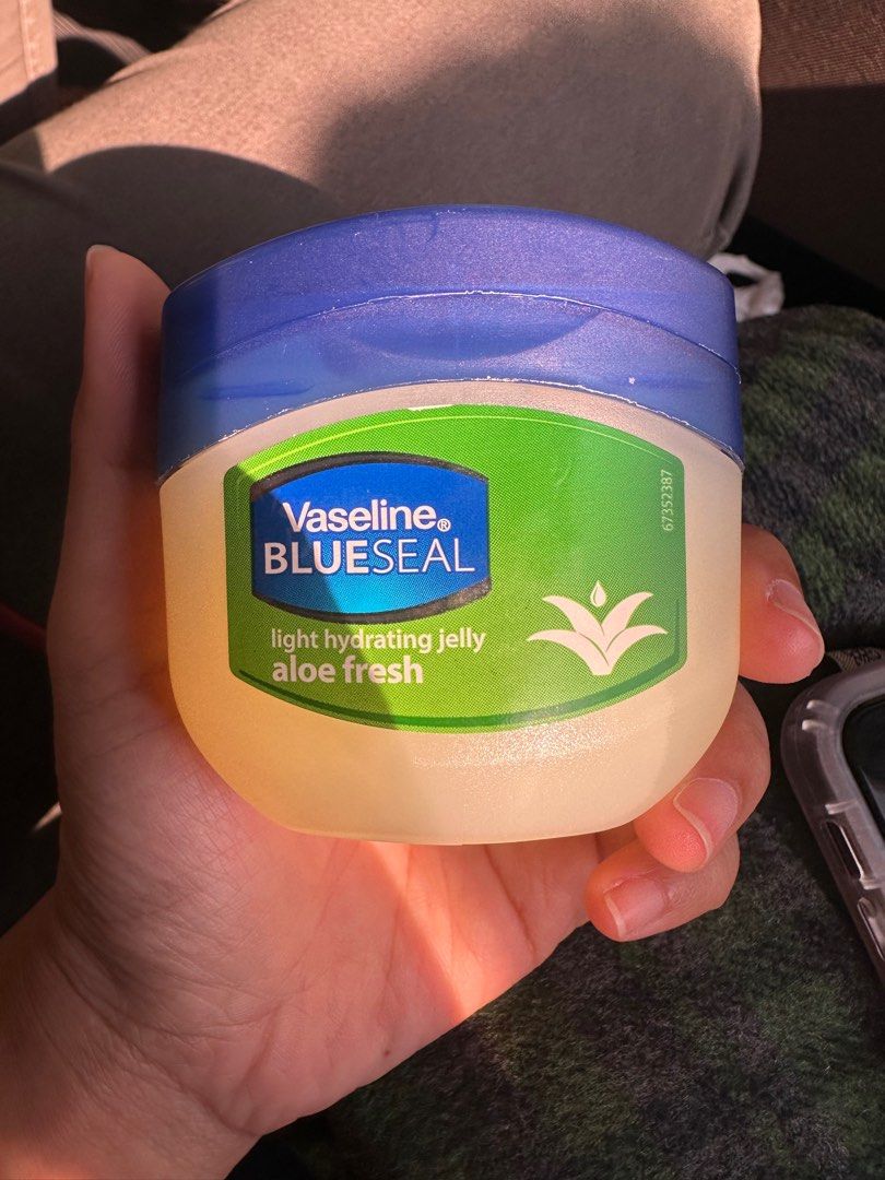 Vaseline Petroleum Jelly 100ml Aloe Vera, Kesehatan & Kecantikan, Kulit ...