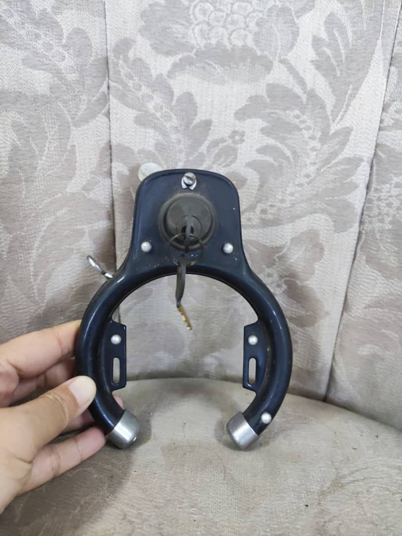 Vintage Bicycle Lock, Hobbies & Toys, Collectibles & Memorabilia ...