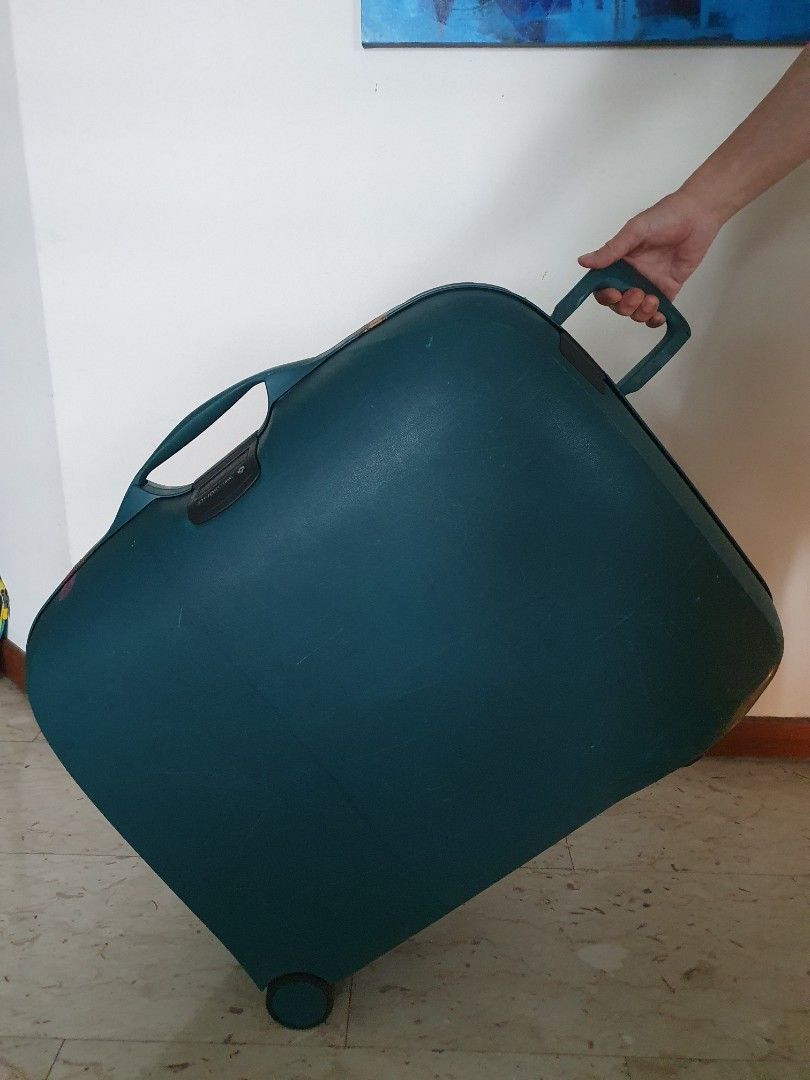 Vintage Samsonite Clam Shell Luggage, Hobbies & Toys, Travel, Luggage ...