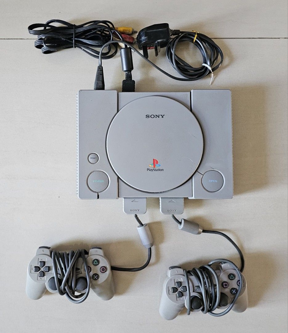 Vintage Sony PlayStation 1 with 2 Controllers, Video Gaming, Video Game ...