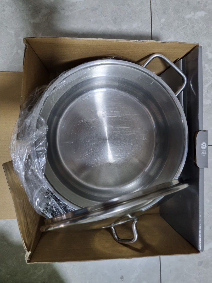 Wmf stainless steel pot, Furniture & Home Living, Kitchenware ...