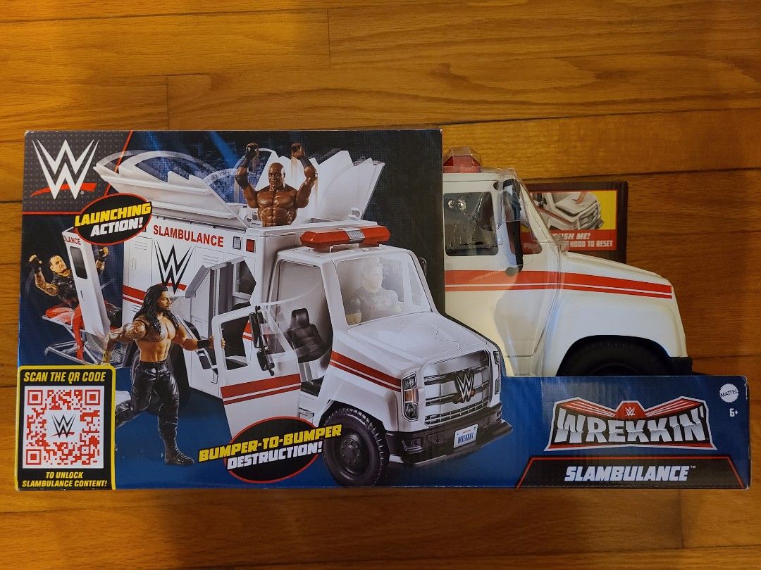 WWE Wrekkin Slambulance Vehicle, 興趣及遊戲, 玩具 & 遊戲類 - Carousell