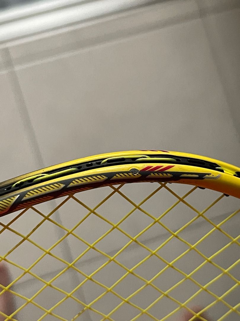 Yonex Voltric Z Force 2 Lin Dan Yellow 4UG5, Sports Equipment, Sports ...