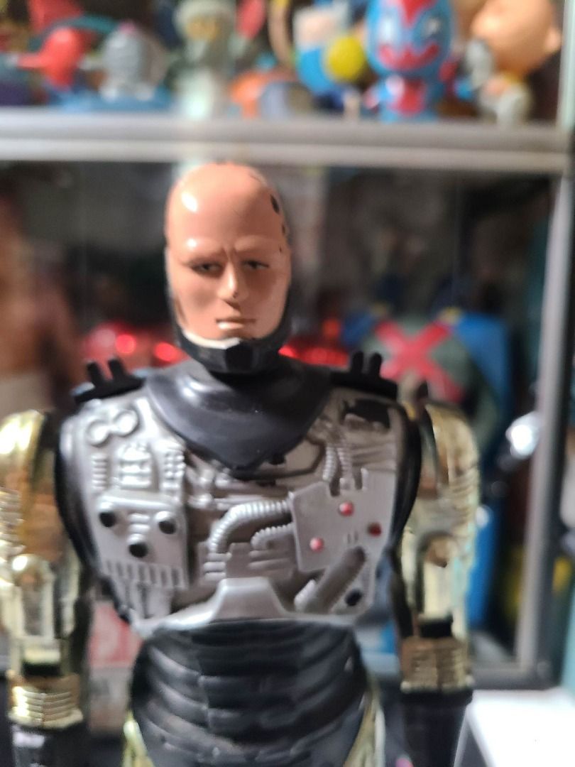 10inch Battle damage Robocop 90's palengke toy on Carousell