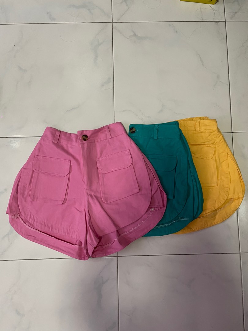 Balloon shorts, Women's Fashion, Bottoms, Shorts on Carousell