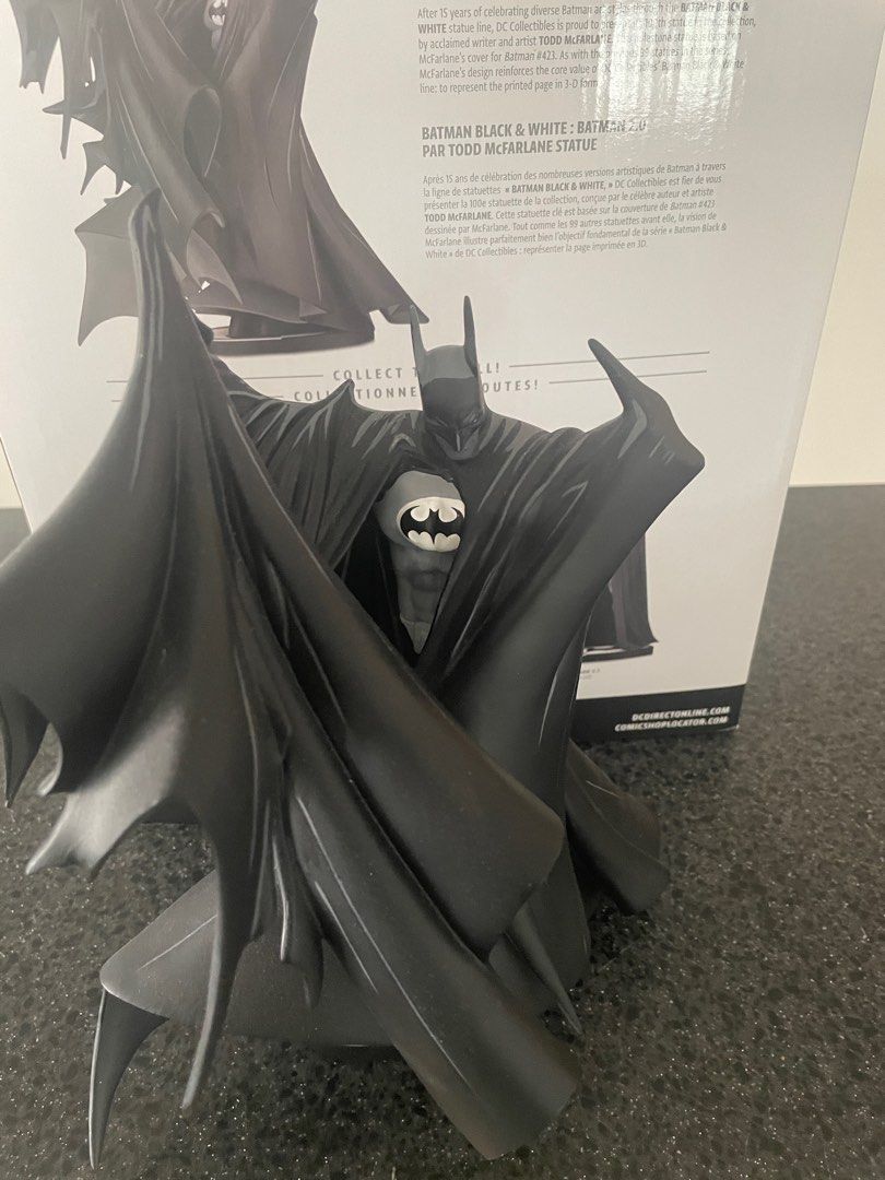 Batman Black & White 9 Inch Statue Deluxe Batman by Todd McFarlane 2.0 ...
