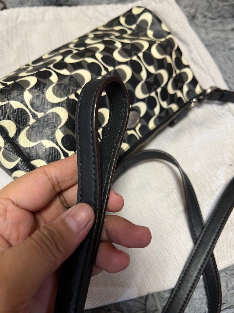 Coach sling pvc, Women's Fashion, Bags & Wallets, Cross-body Bags on Carousell