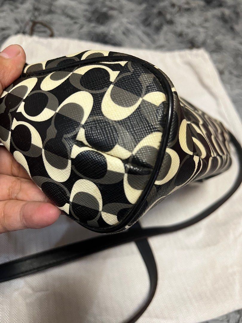 Coach sling pvc, Women's Fashion, Bags & Wallets, Cross-body Bags on Carousell