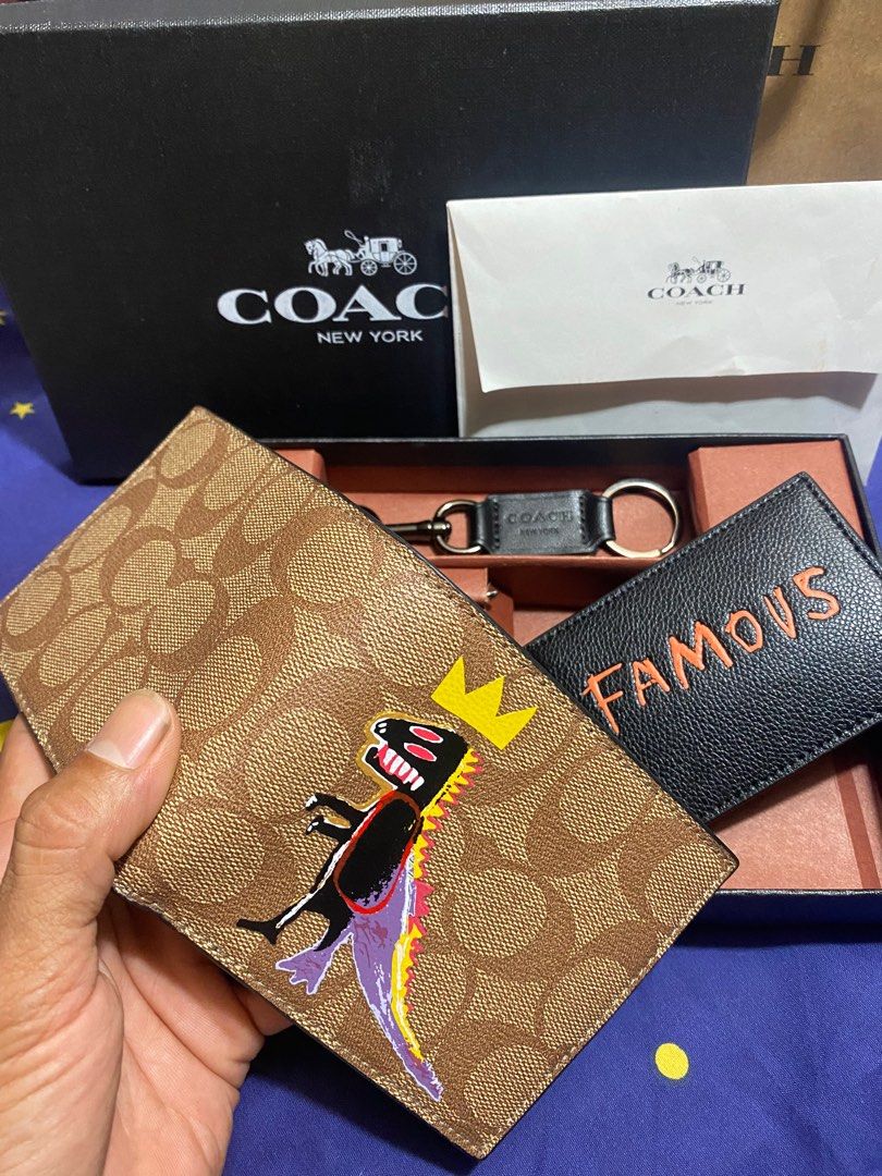 Coach wallet, Men's Fashion, Watches & Accessories, Wallets & Card ...