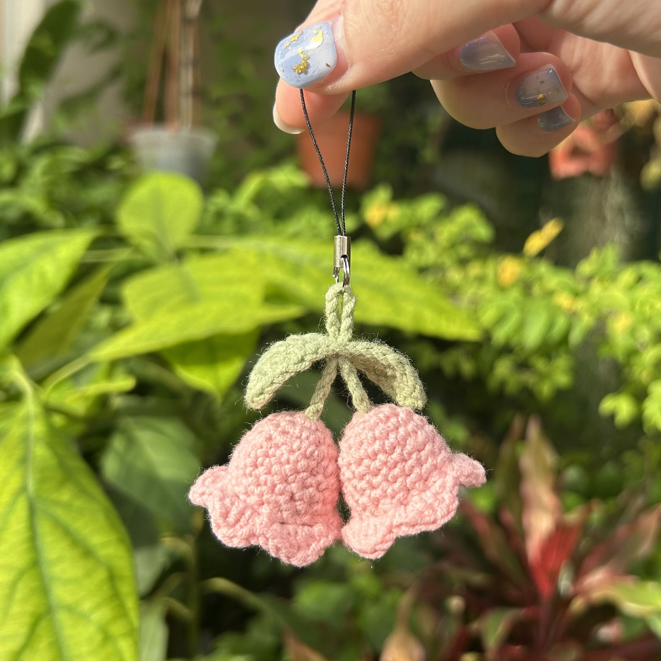 Crochet Flower Keychain, Hobbies & Toys, Stationery & Craft, Handmade ...
