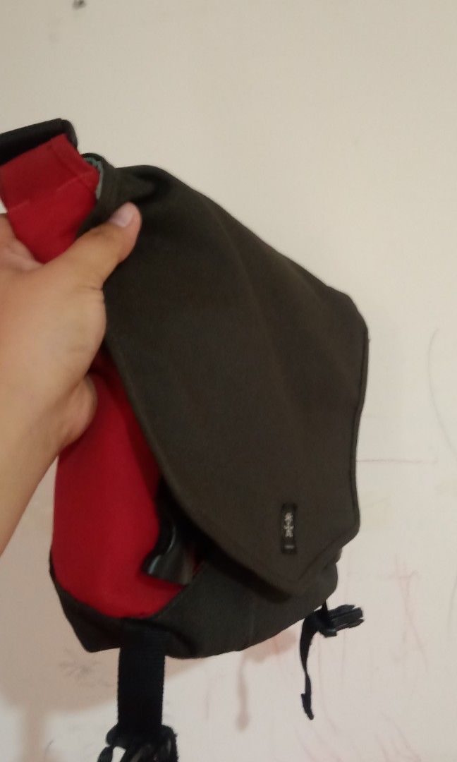 CRUMPLER THE MODERATE EMBARRASSMENT ORIGINAL, Fesyen Pria, Tas & Dompet ...