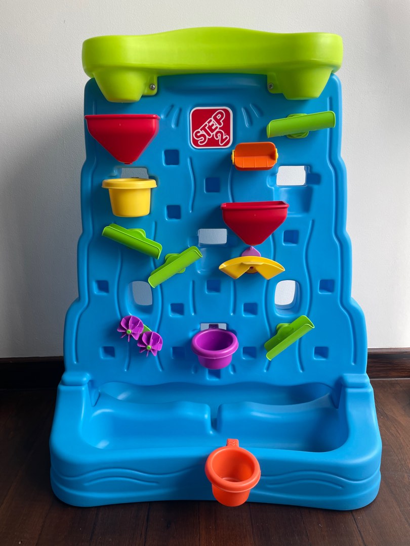[Delivery available] Step 2 waterfall discovery wall water play, Babies ...