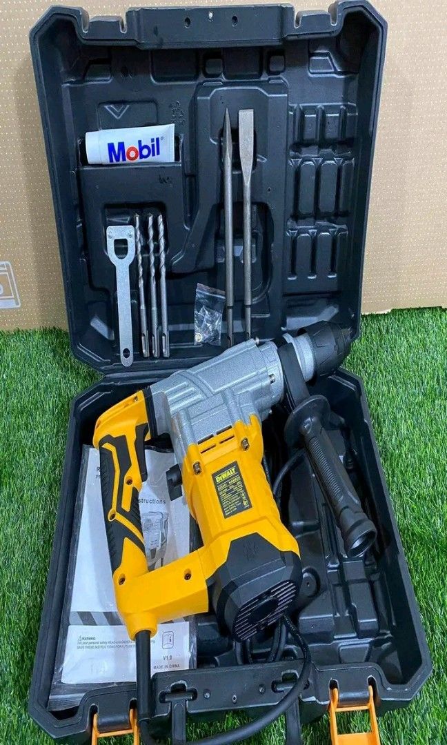 DEWALT CHIPPING GUN W/HAMMER DRILL, Commercial & Industrial ...