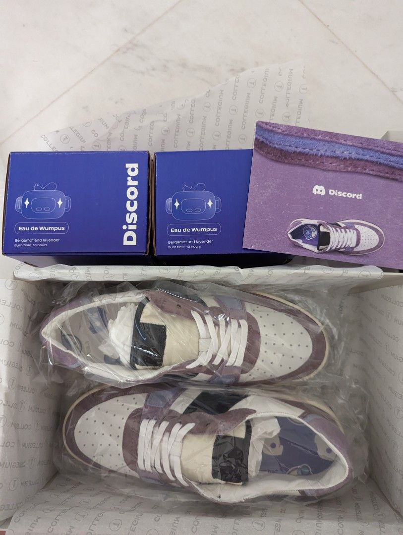 Discord Merchandise| shoes and candles, Men's Fashion, Footwear, Casual ...