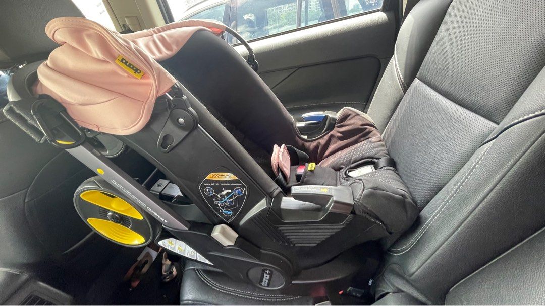 Doona+ infant car seat in pink with isofix, Babies & Kids, Going Out ...