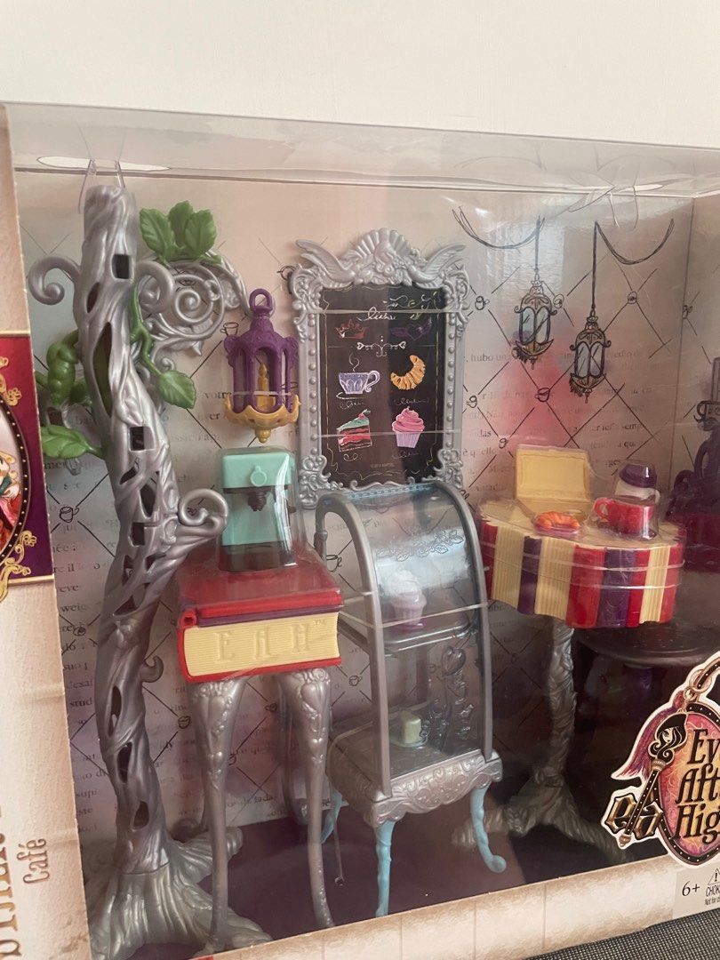 ever after high cafe