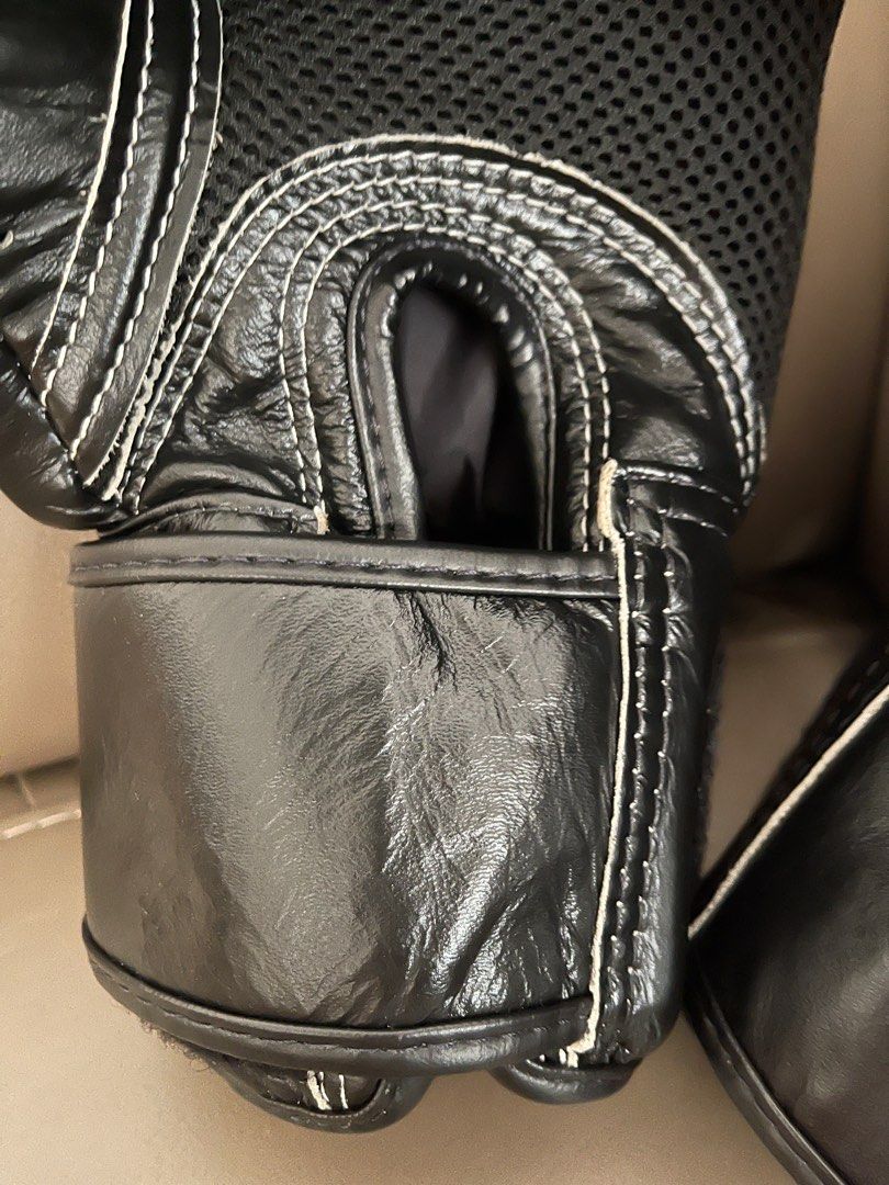 FAIRTEX 12 OZ BLACK BOXING GLOVES, Sports Equipment, Other Sports ...