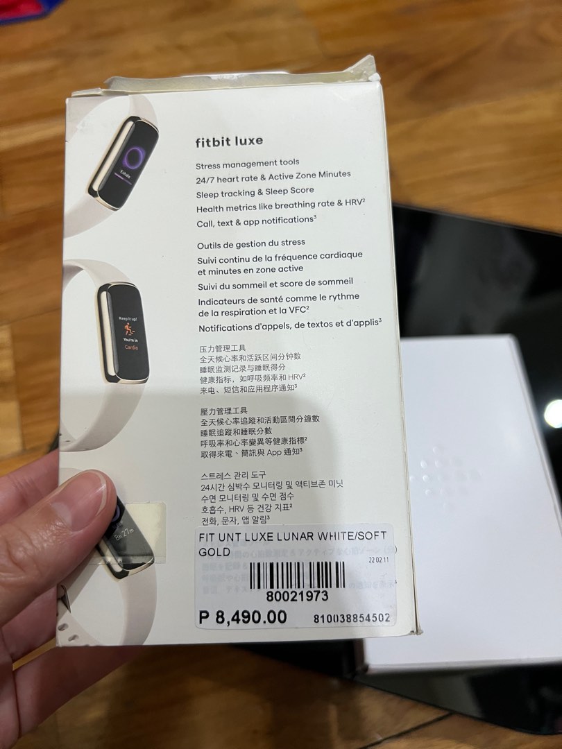 FitBit Luxe Lunar White / Soft Gold, Mobile Phones & Gadgets, Wearables ...