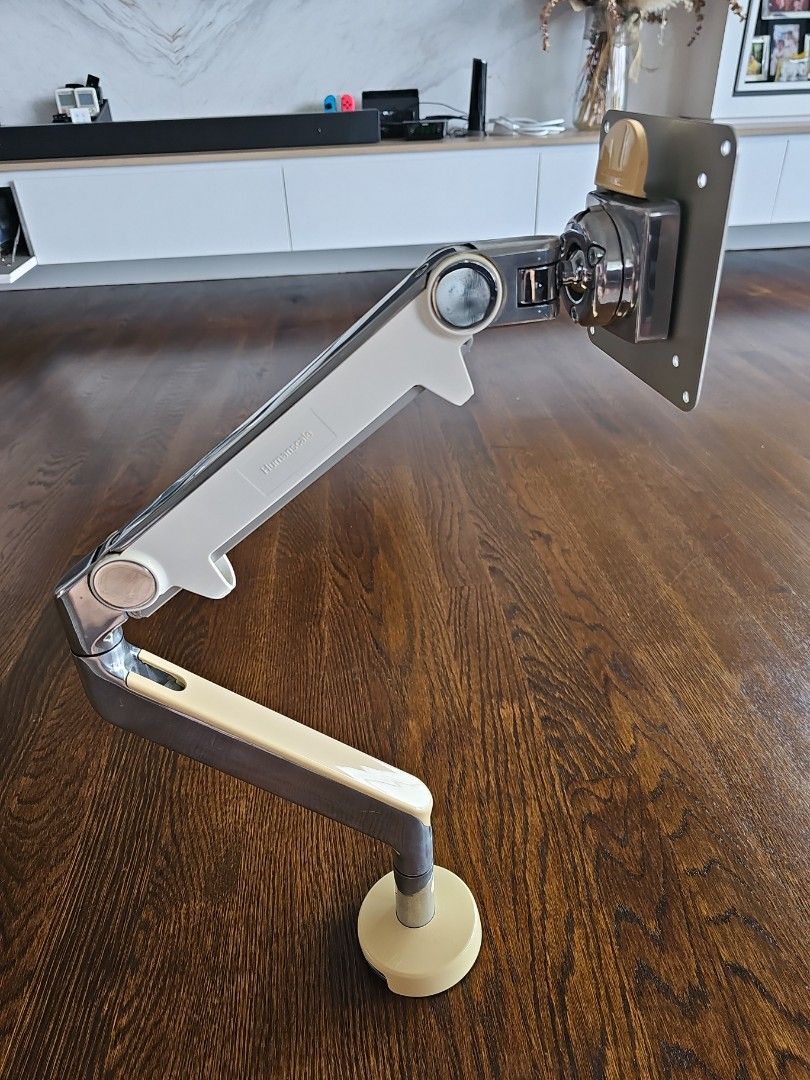 Humanscale monitor arm, Computers & Tech, Parts & Accessories, Computer ...