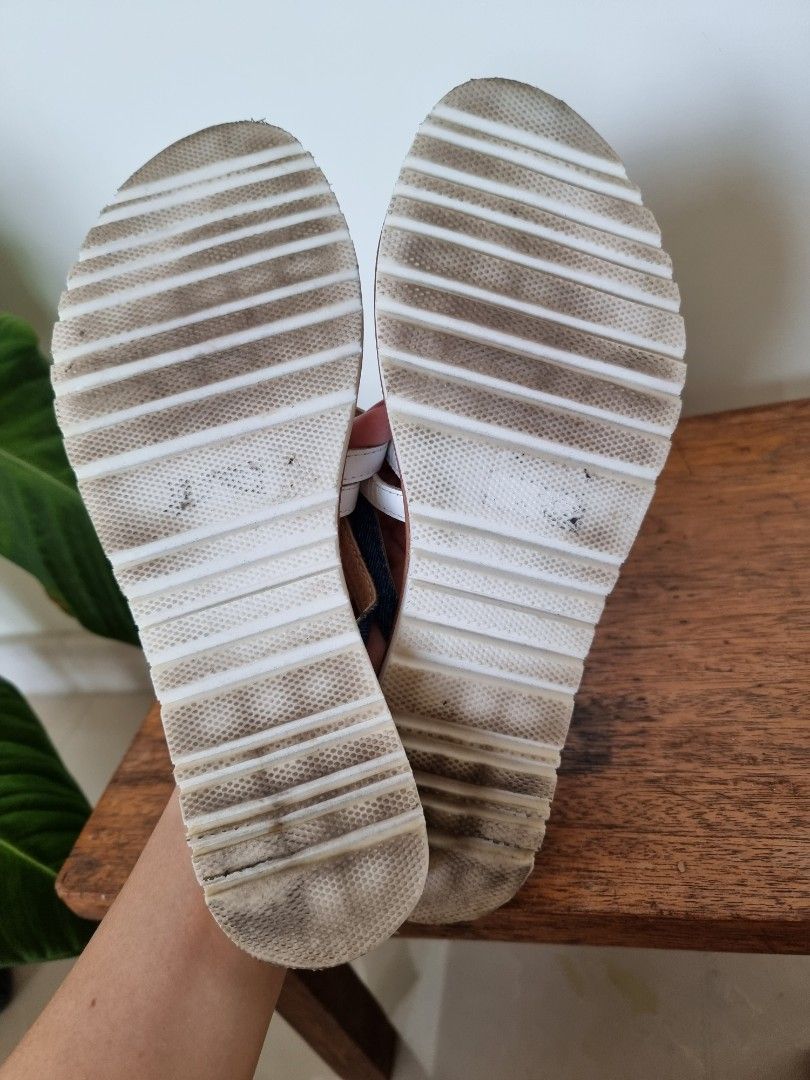 Japanese Sandal Crossroad Uncle Long Legs, Women's Fashion, Footwear ...